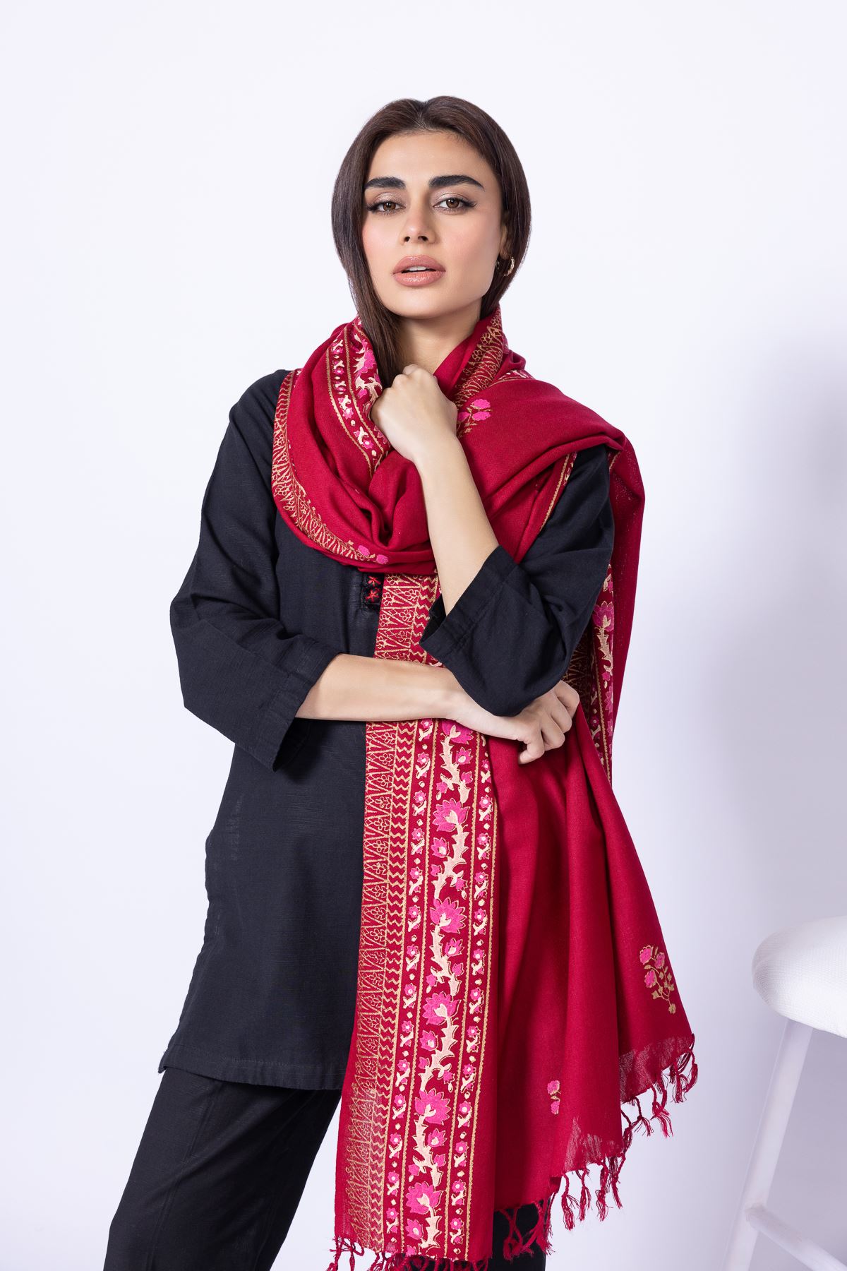 Khaadi shawls store